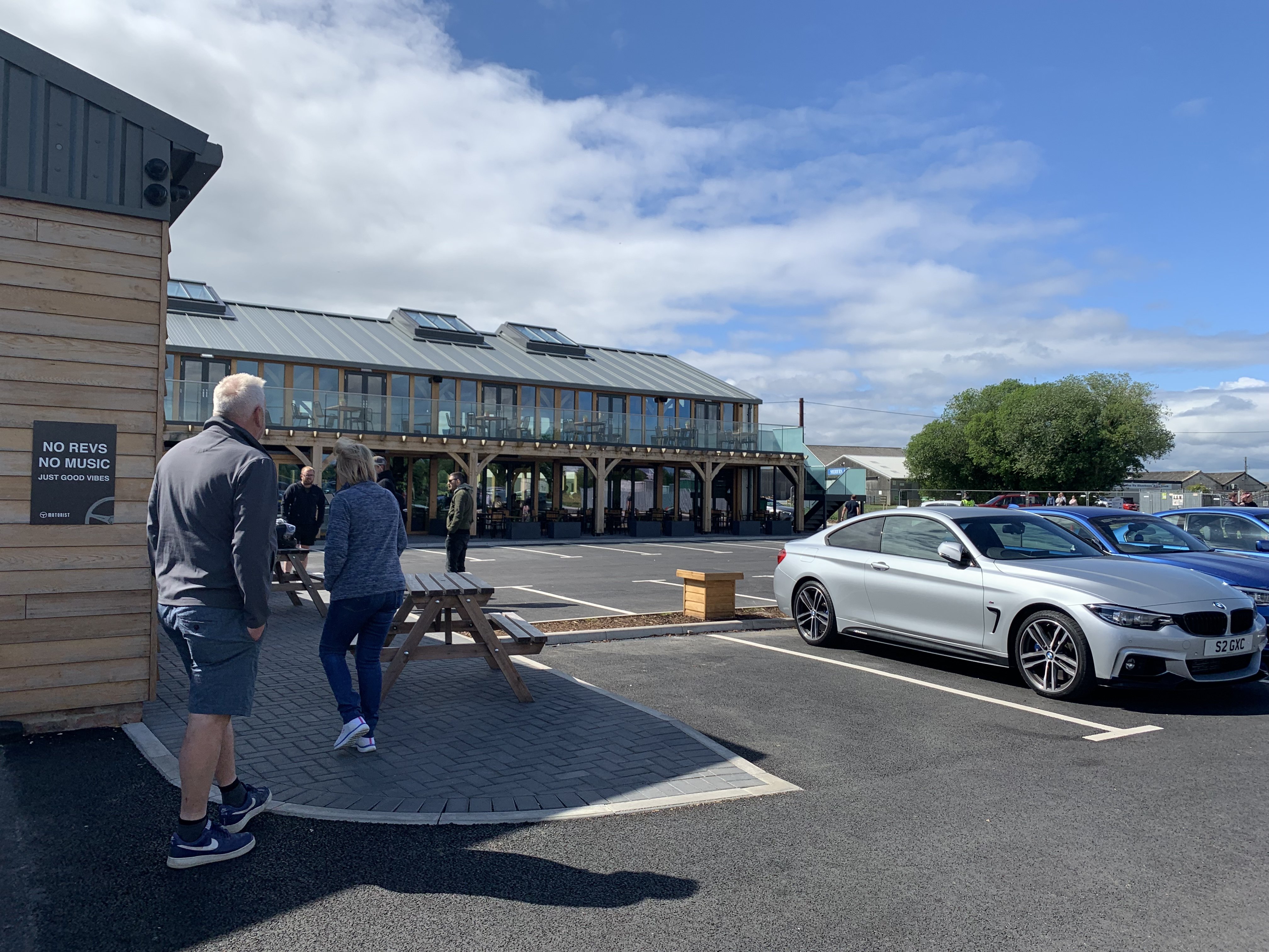 The motorist - Leeds (cafe hang out) - General Talk - Midlands Lotus ...